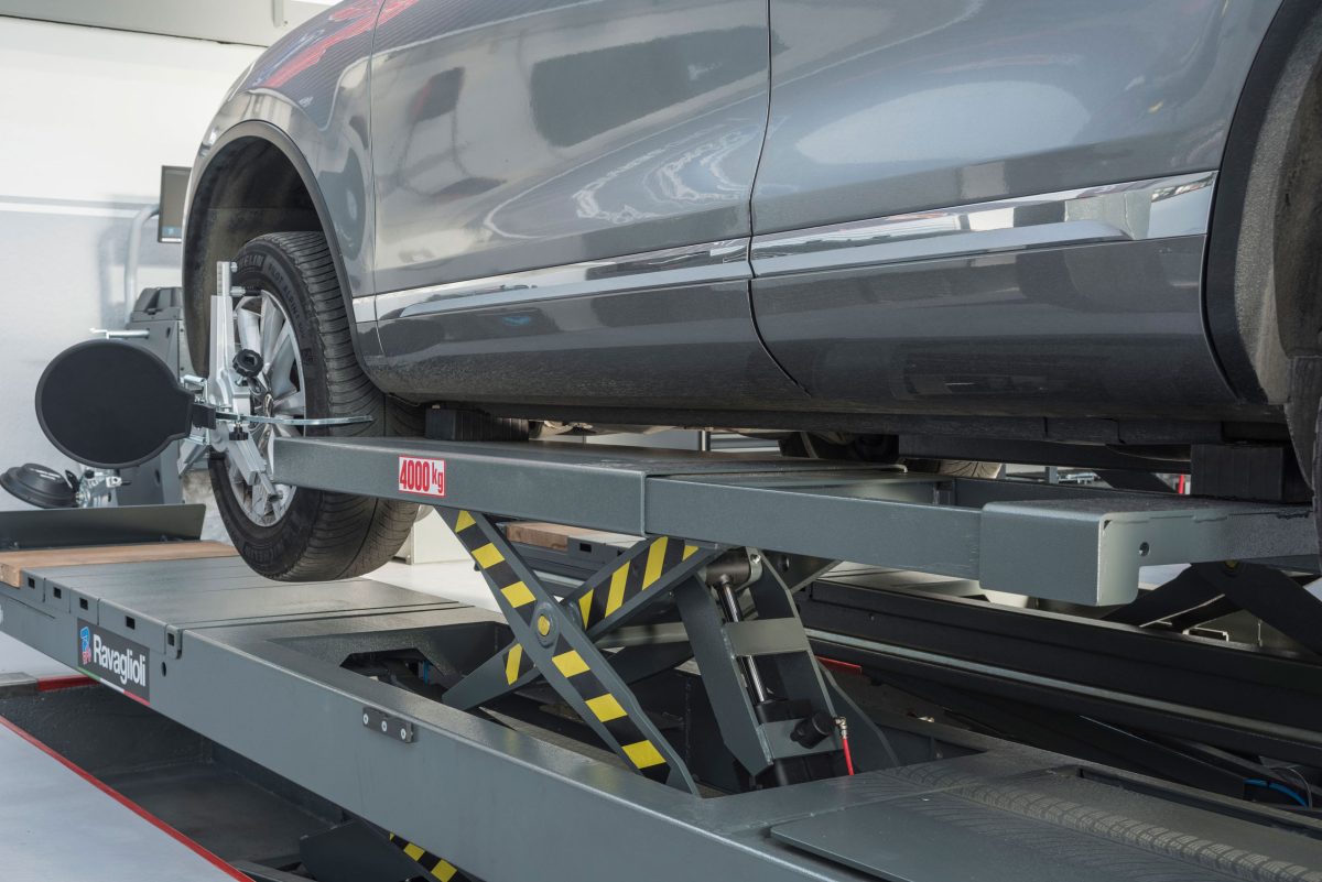 Castelli Auto - Nerviano MI, Italy - Ravaglioli