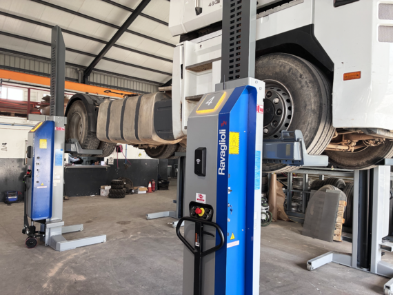 Mobile column lift Alpha Series 2-7.5 - Ravaglioli